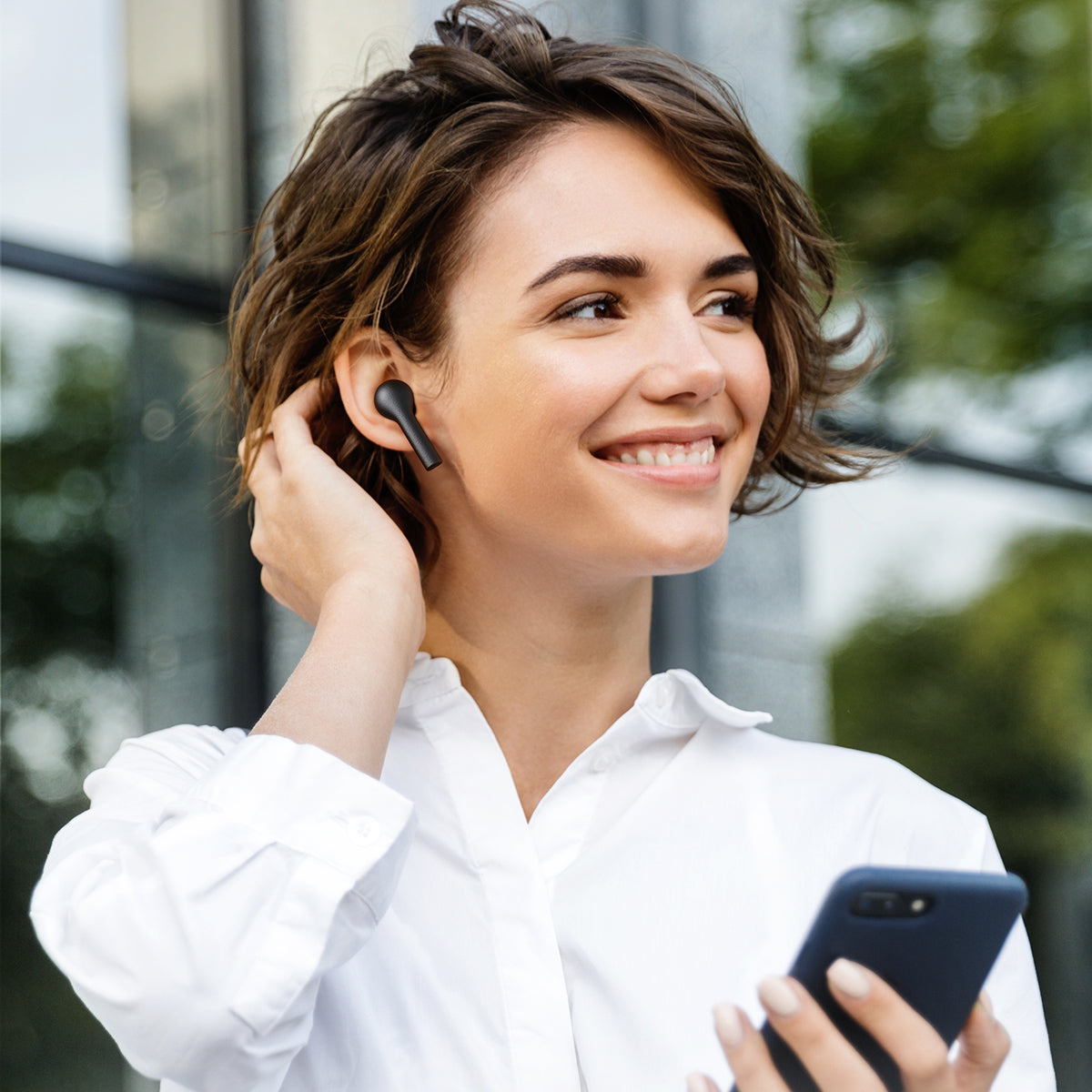 Wired Vs Wireless Earbuds: The Good, The Bad and The Ugly – Aukey Singapore